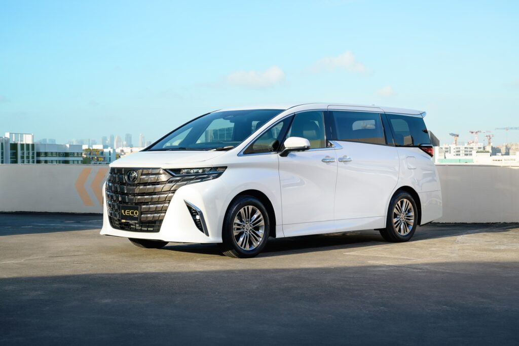Toyota Alphard Hybrid 2.5Z - Leco Auto